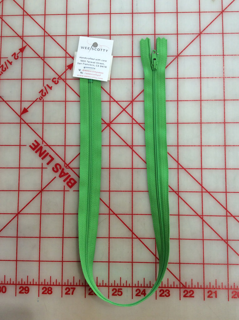 Zipper 22" Spring Green – Wee Scotty